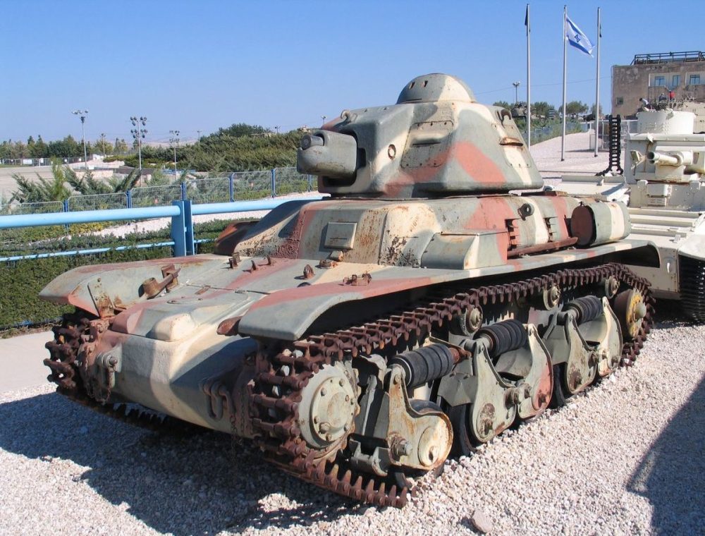 Renault R 35 tank